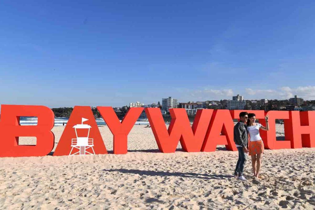 Baywatch, tutte le puntate gratis per te: ecco come fare a rivedere la ...
